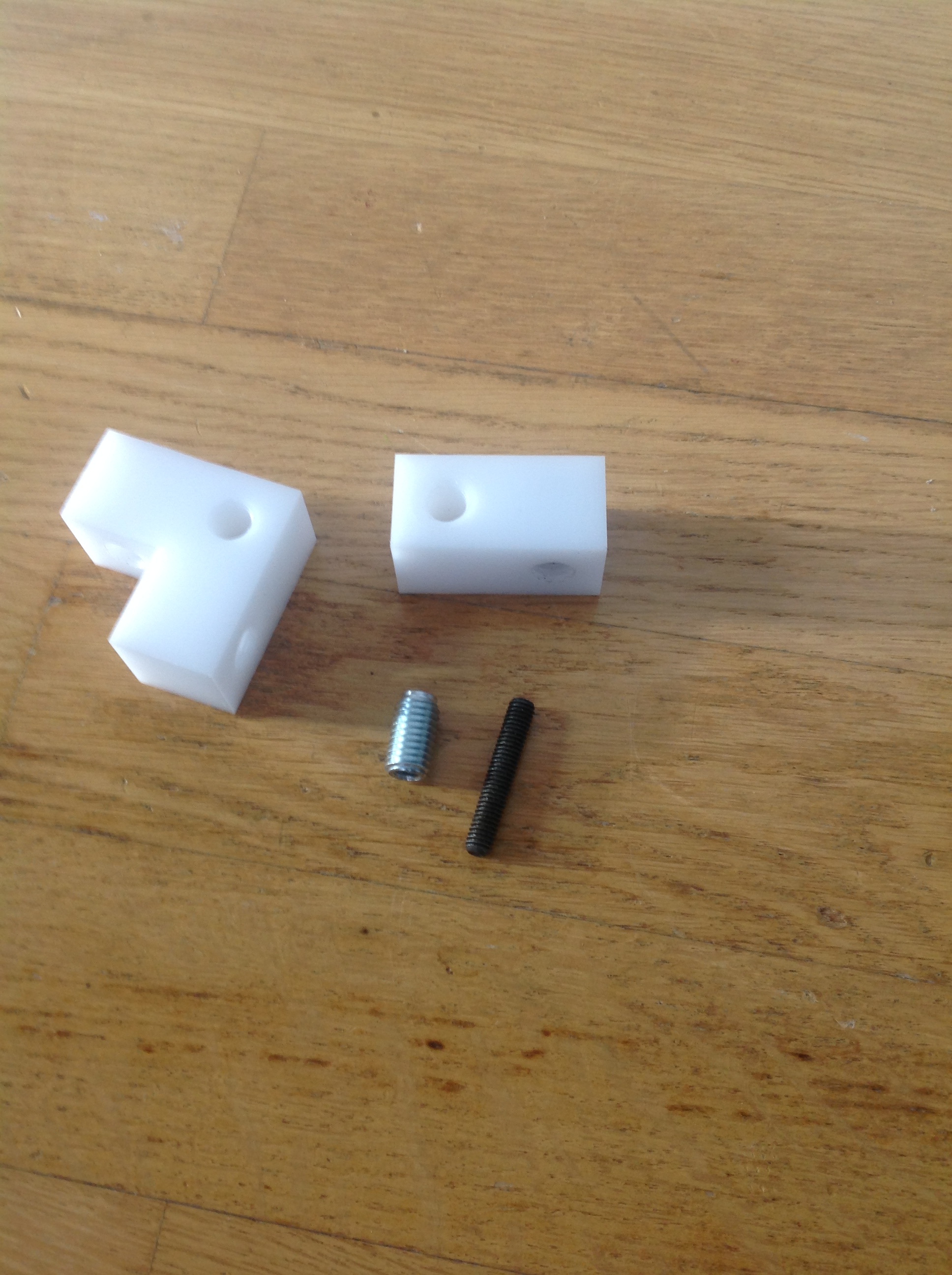 Corner Supports/Corner blocks – Difcon